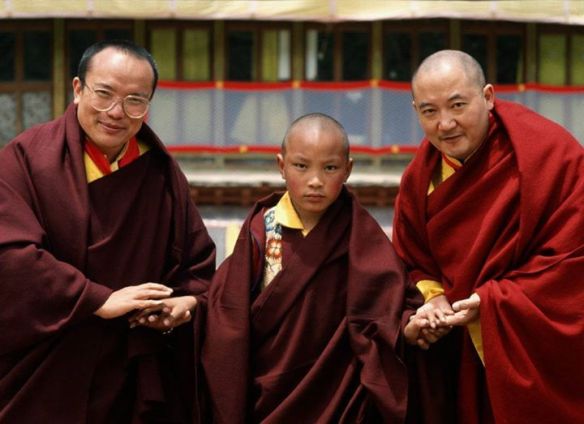 THE KAGYU ‘RED CROWN THAT LIBERATES ON SEEING’: The black and red ...