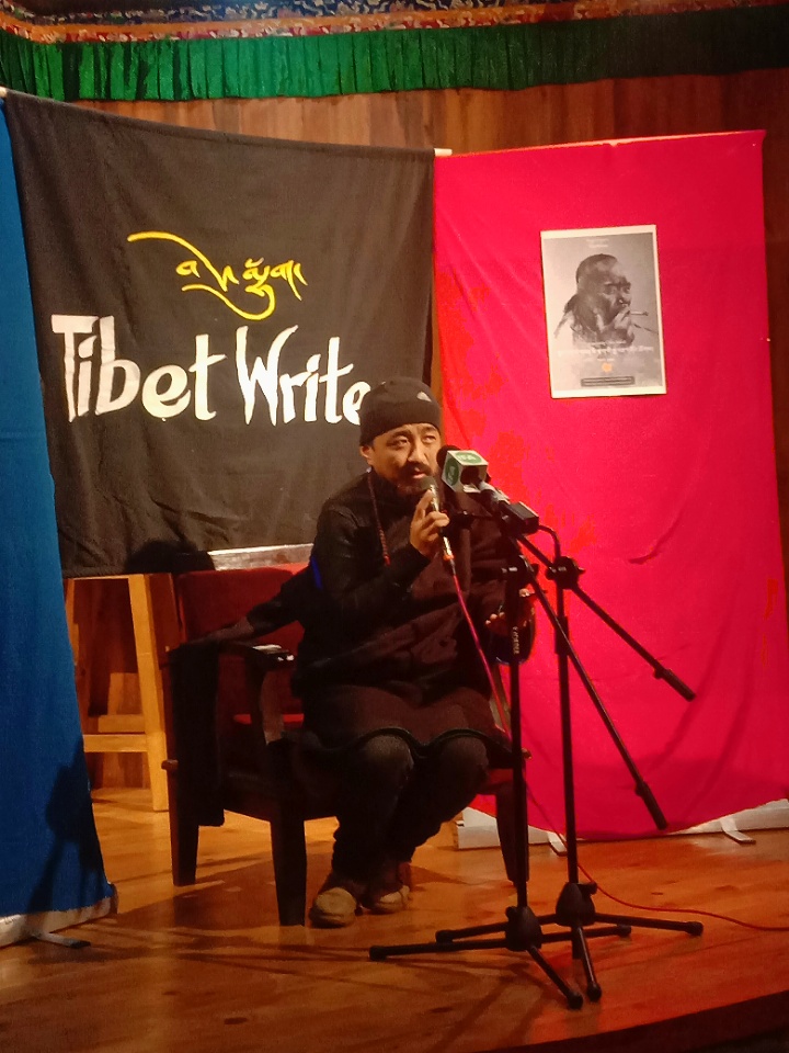 POETRY THE ‘FIRE-SPARK’ OF A BURNING HEART. Tibetan poetry and ...